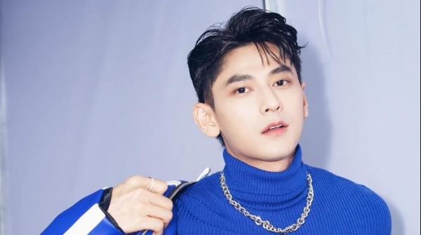 Dân mạng tiết lộ "tật xấu" của Isaac mỗi khi đi diễn: Chuẩn danh ca sĩ ...